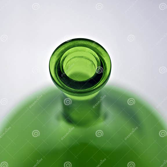 Macro van groene fles stock afbeelding. Image of nadruk - 15150249