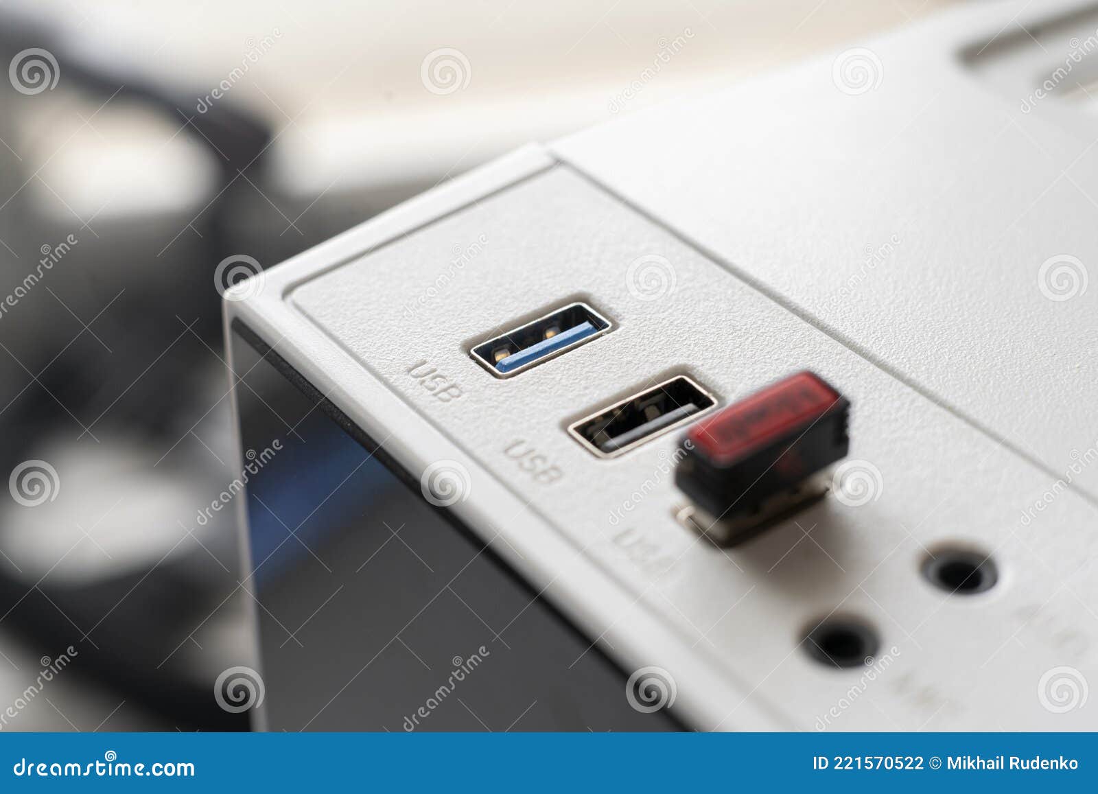A Macro View of the Usb 3.0 Data Connection, Inserting the Wire Port ...