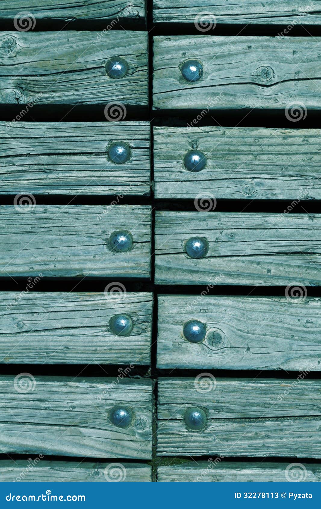 Madera con los remaches imagen de archivo. Imagen de roble - 32278113