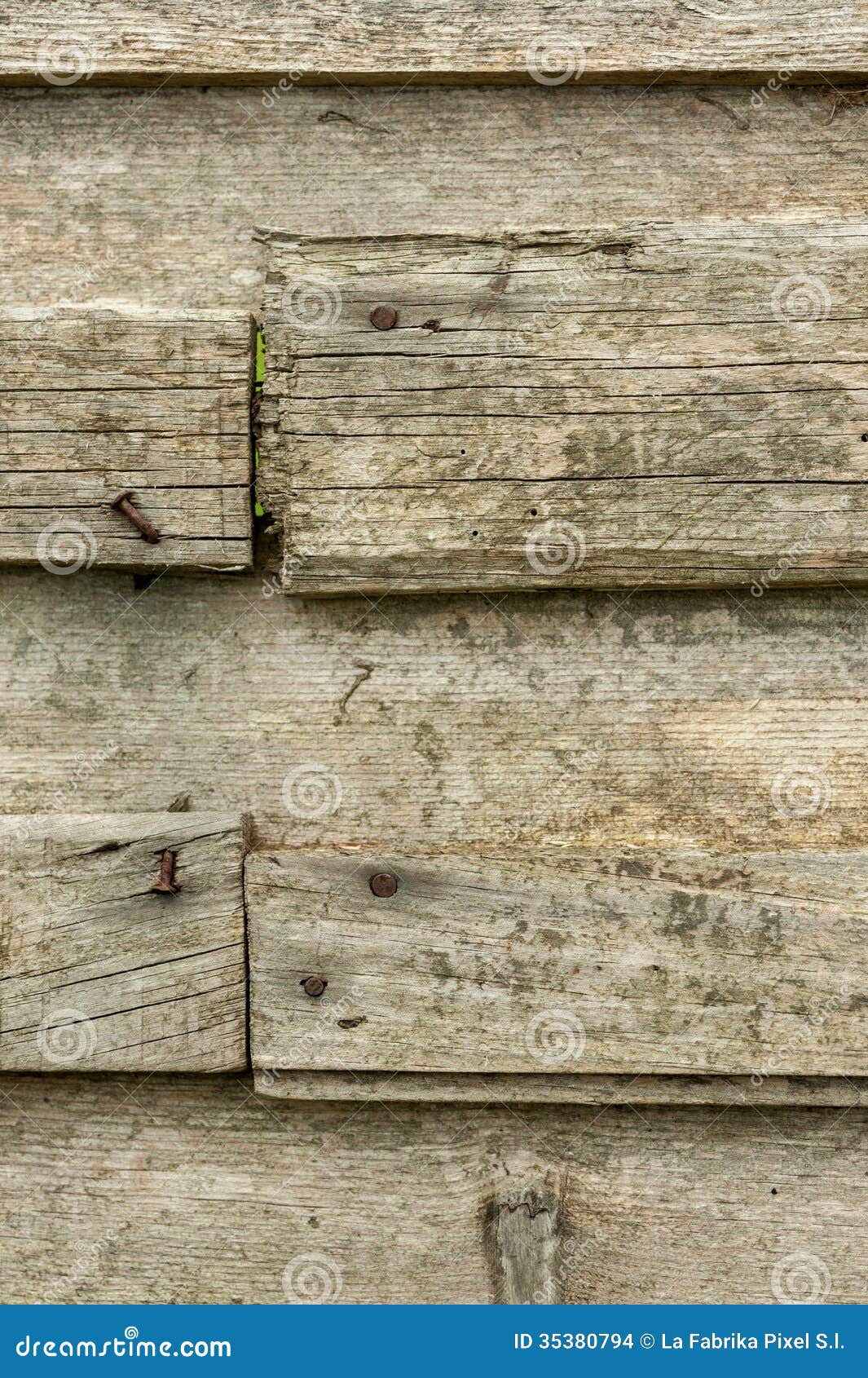 Madera y clavos foto de archivo. Imagen de moho, nombres - 35380794