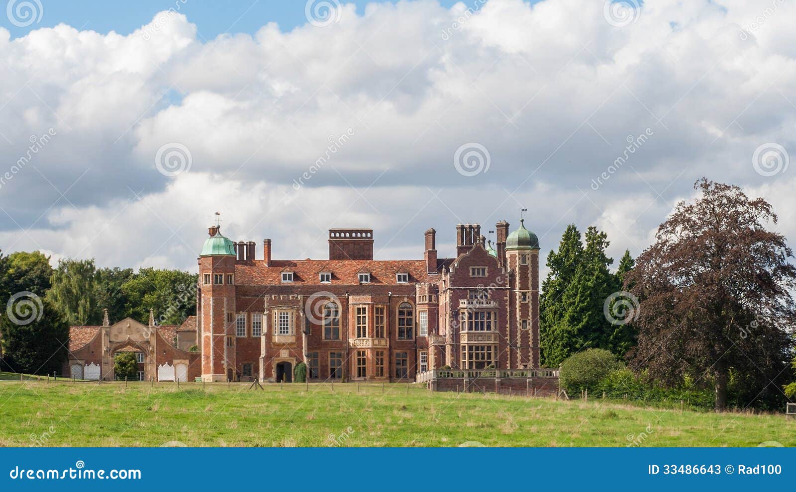 Madingley Hall, Cambridge University Stock Image - Image of ...