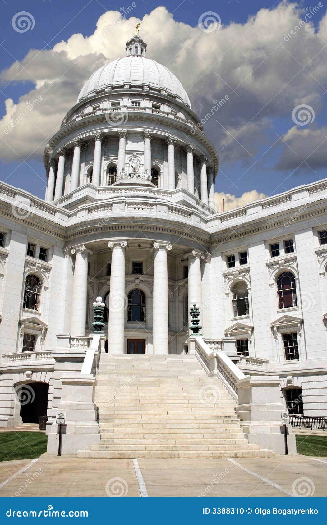 Madison - Capitol stock photo. Image of column, state - 3388310