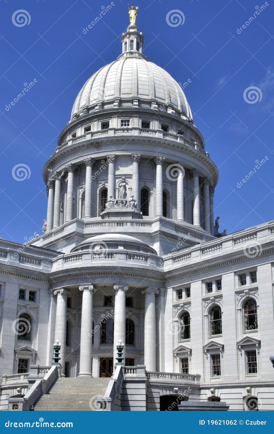 Madison state capitol stock photo. Image of blue, statue - 19621062