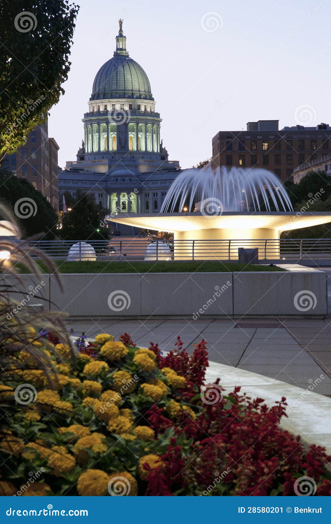 Madison, Wisconsin - State Capitol Building Stock Image - Image of ...