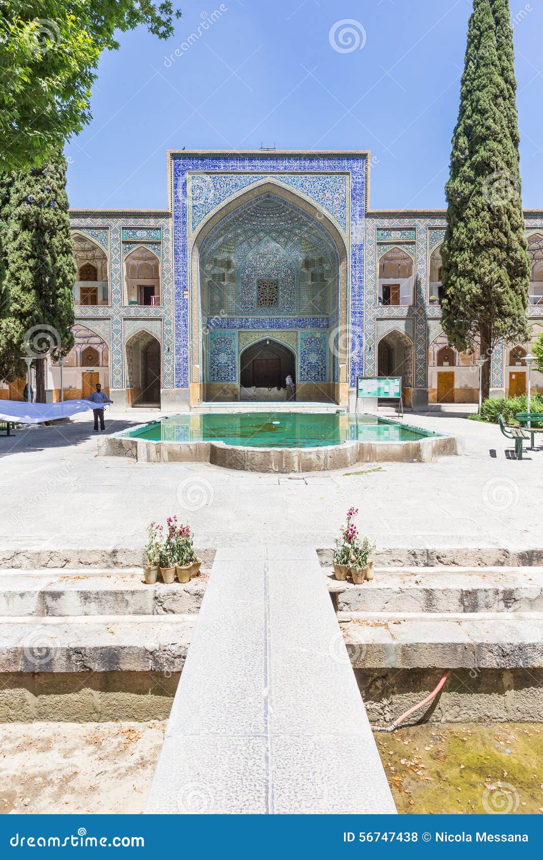 Madrasa-YE-Chahar Bagh, in Isfahan, Der Iran Redaktionelles Stockfoto ...