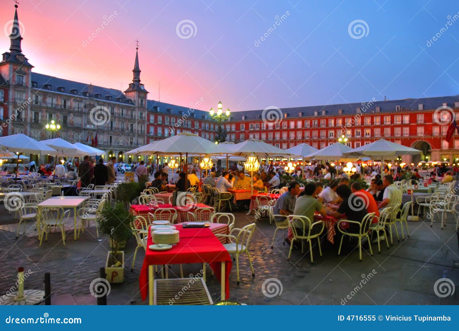 Madrid editorial image. Image of square, europe, restaurant - 4716555