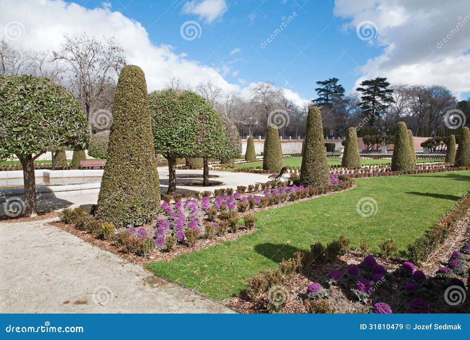 Madrid - Gardens of Retiro Park Stock Image - Image of gardening, park ...