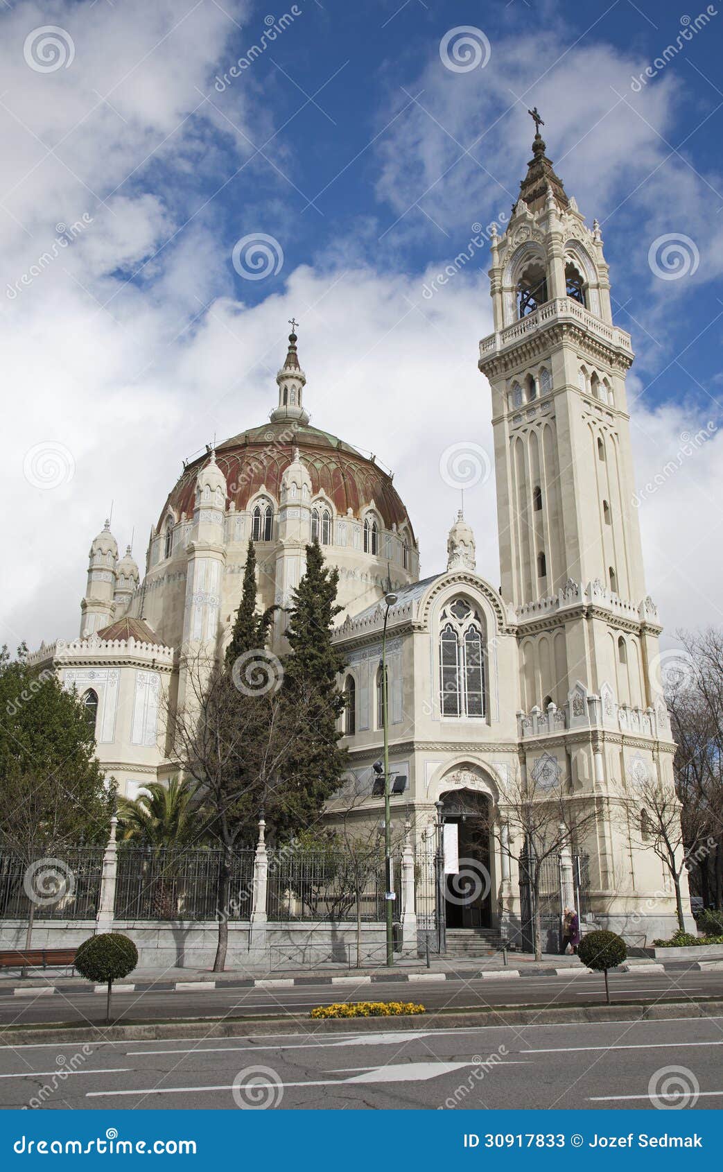 Madrid - Iglesia De San Manuel Y San Benito Stockbild - Bild von manuel ...