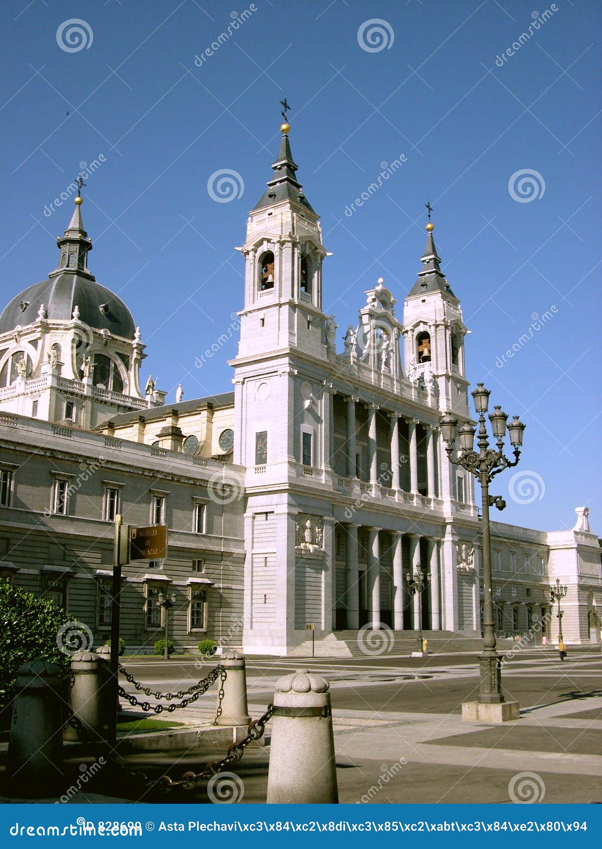 Madrid palace stock image. Image of architecture, spain - 828699
