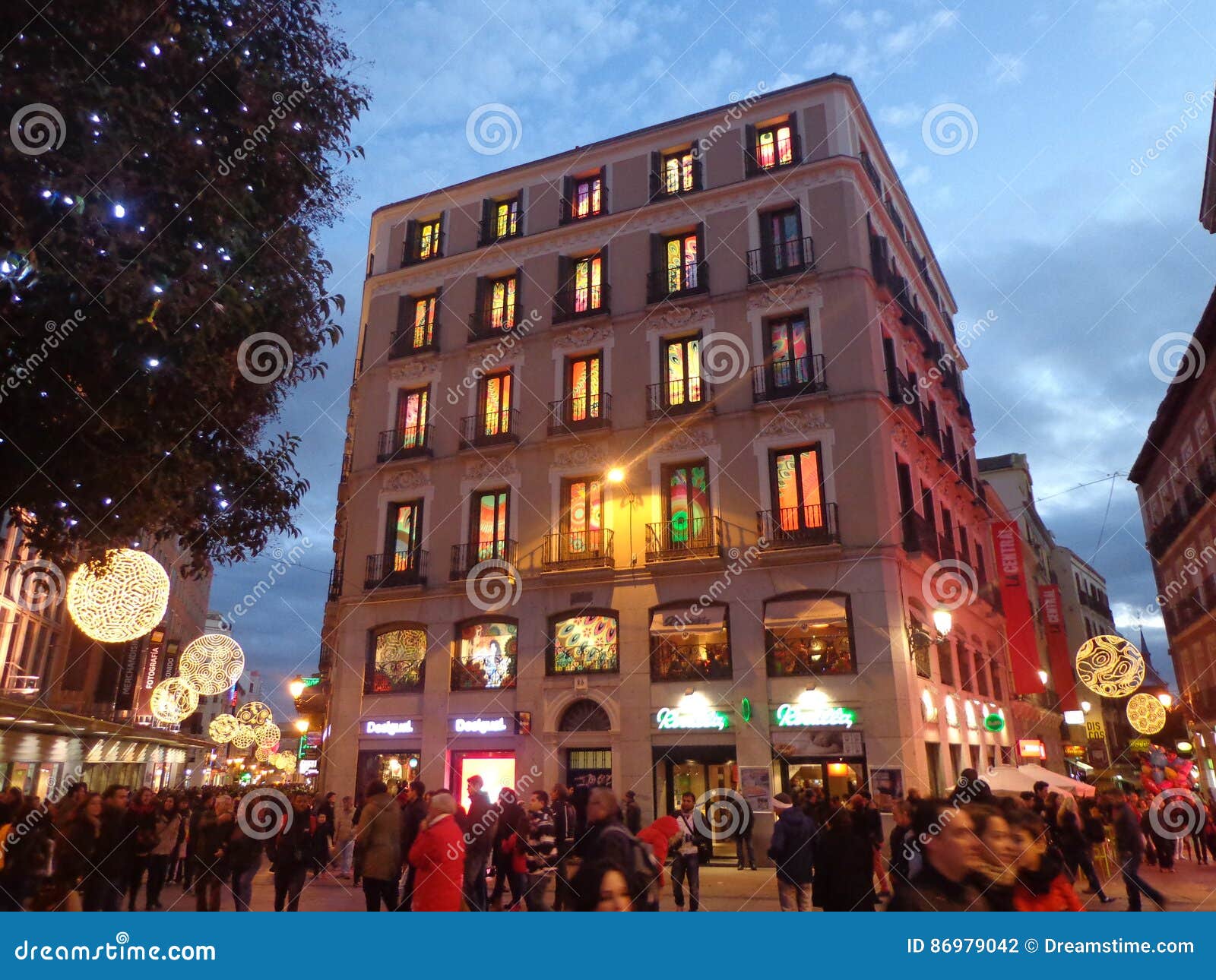 Madrid Spain editorial photography. Image of center, building - 86979042