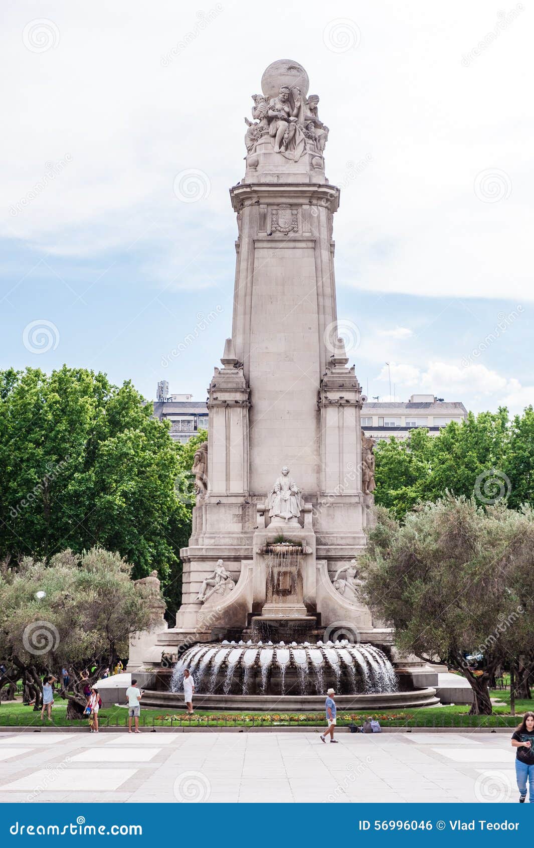 MADRID SPAIN - JUNE 23, 2015: Spain Square Editorial Photo - Image of ...
