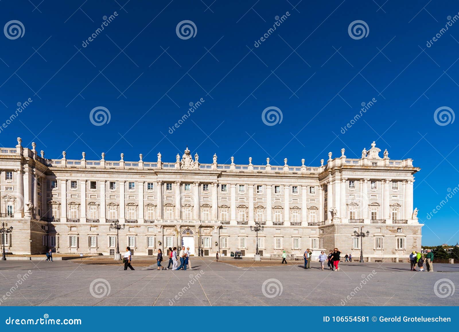 MADRID, SPAIN - SEPTEMBER 26, 2017: View of the Royal Palace Building ...