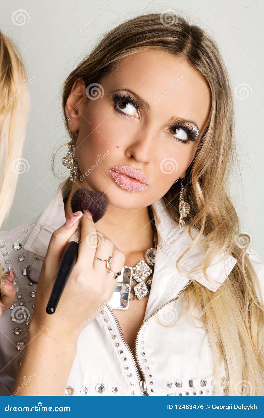 Maekup Model and Beautician Stock Photo - Image of jewelry, creative ...