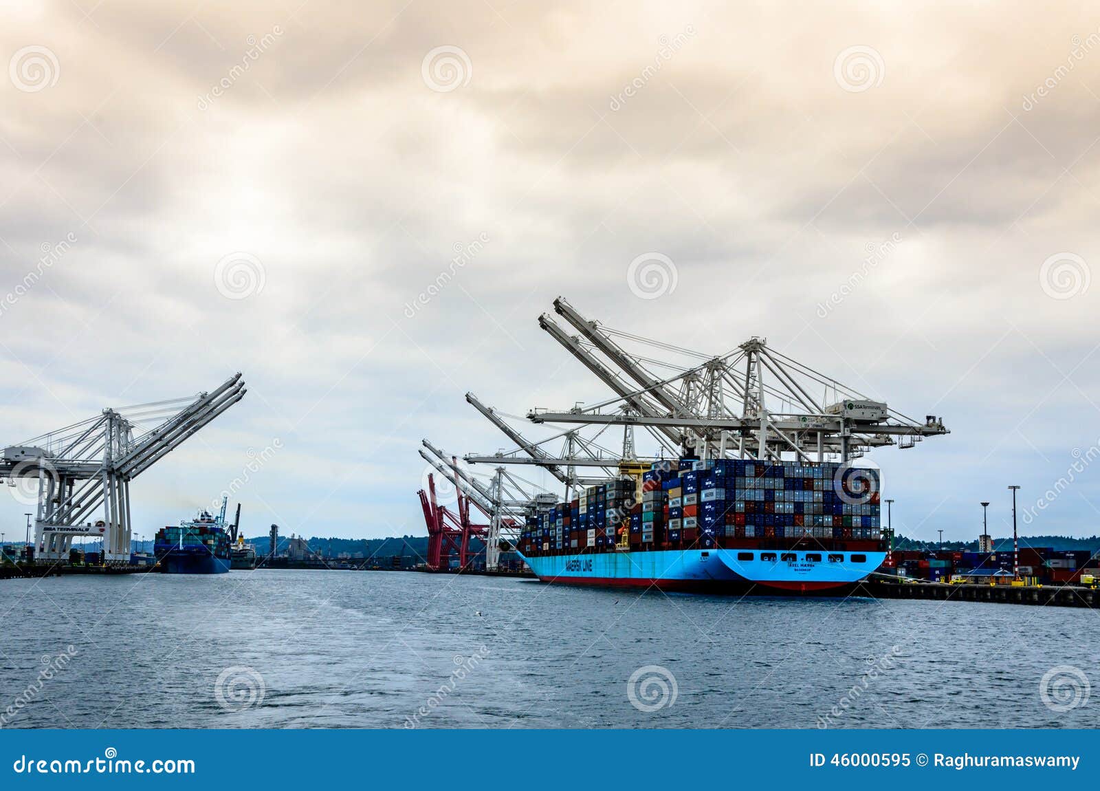 Maersk Group Container Ship Editorial Image - Image of equipment ...