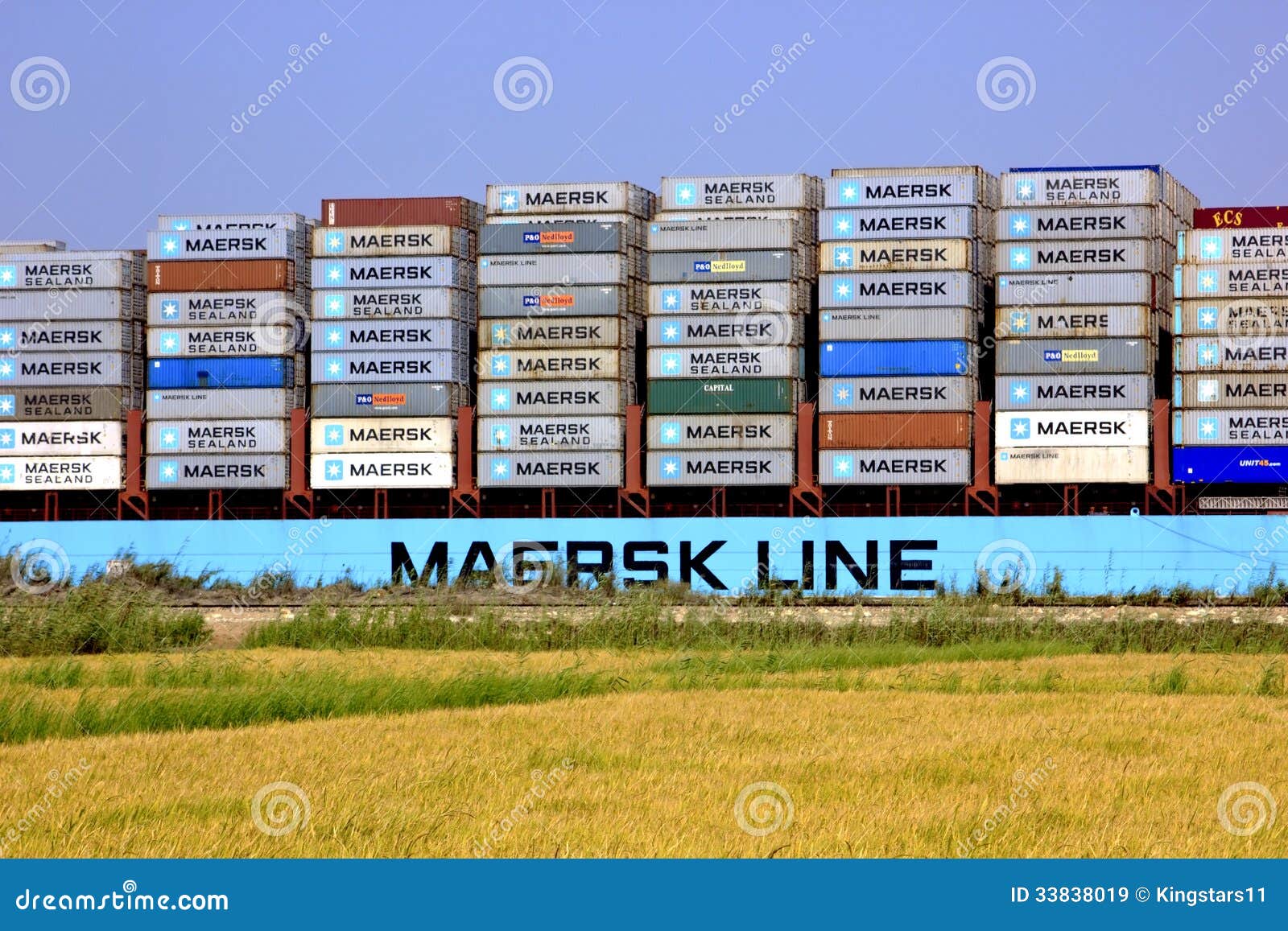 Maersk line container ship editorial stock image. Image of color - 33838019