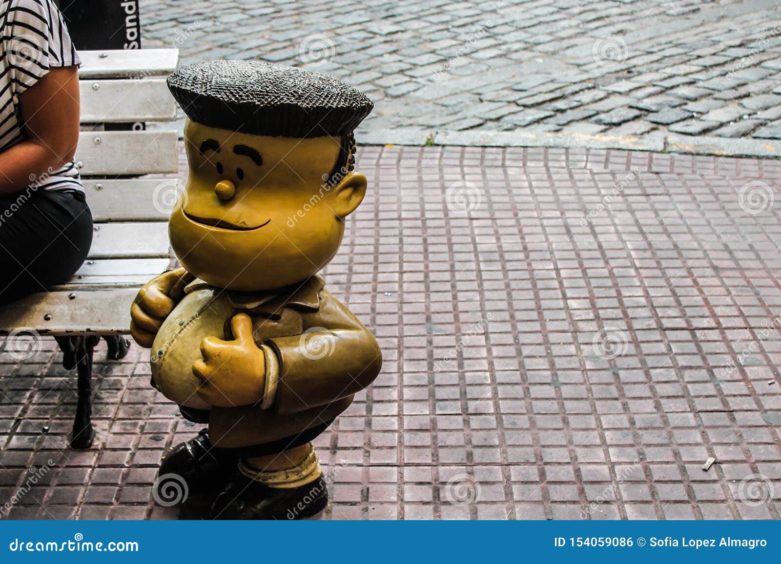 Mafalda Character in Buenos Aires Stock Photo - Image of little, urban ...