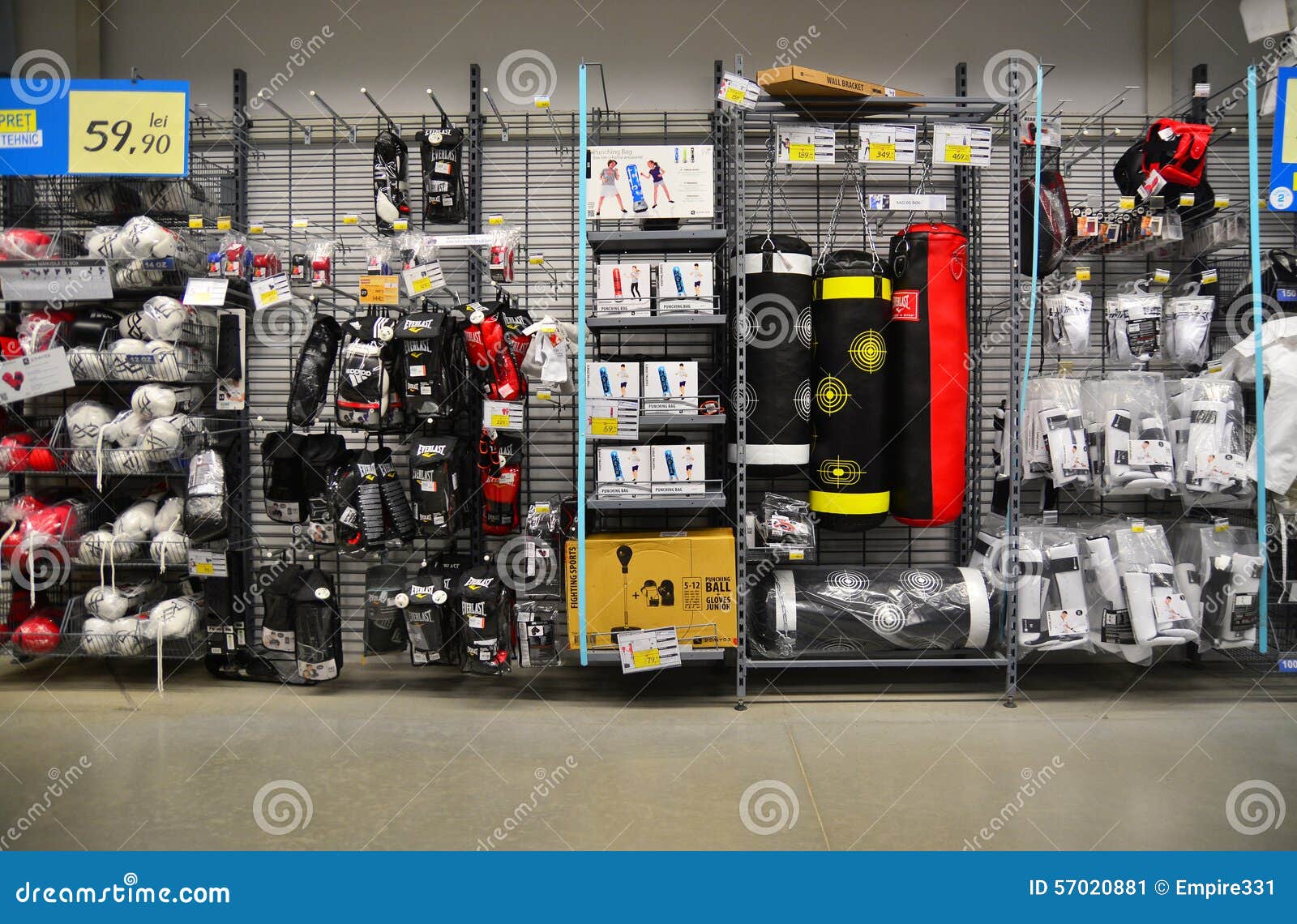 Magasin D'équipement De Boxe Photo éditorial - Image du détail ...