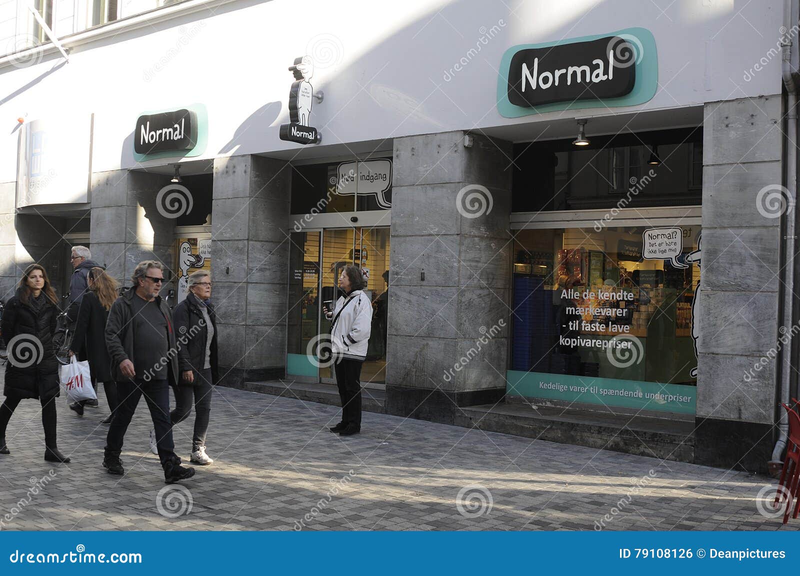 MAGASIN NORMAL photo éditorial. Image du copenhague, finances - 79108126