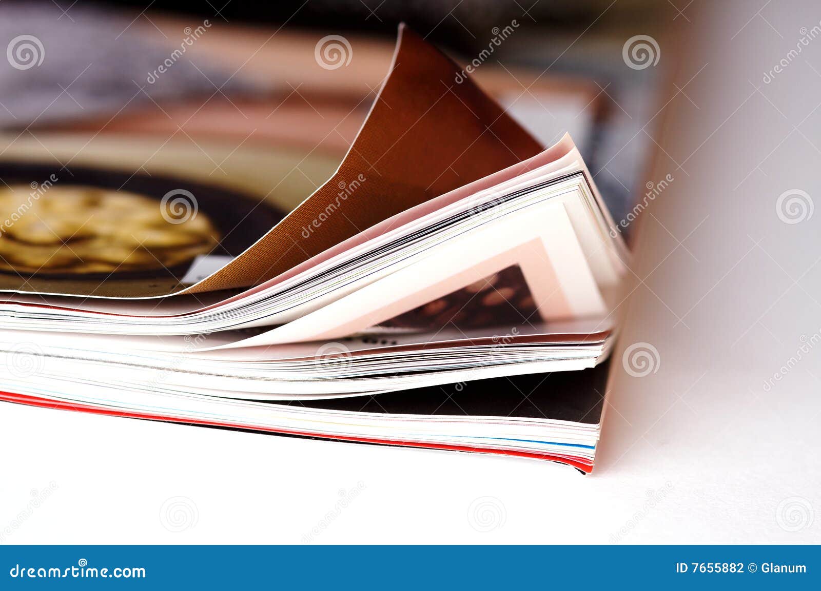 Newspapers Thumbed Photos - Free & Royalty-Free Stock Photos from ...