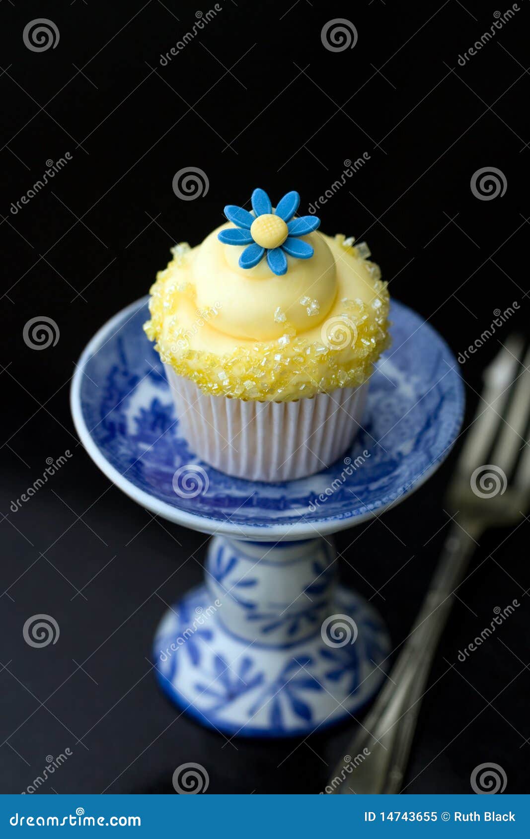 Magdalena imagen de archivo. Imagen de icing, postre - 14743655