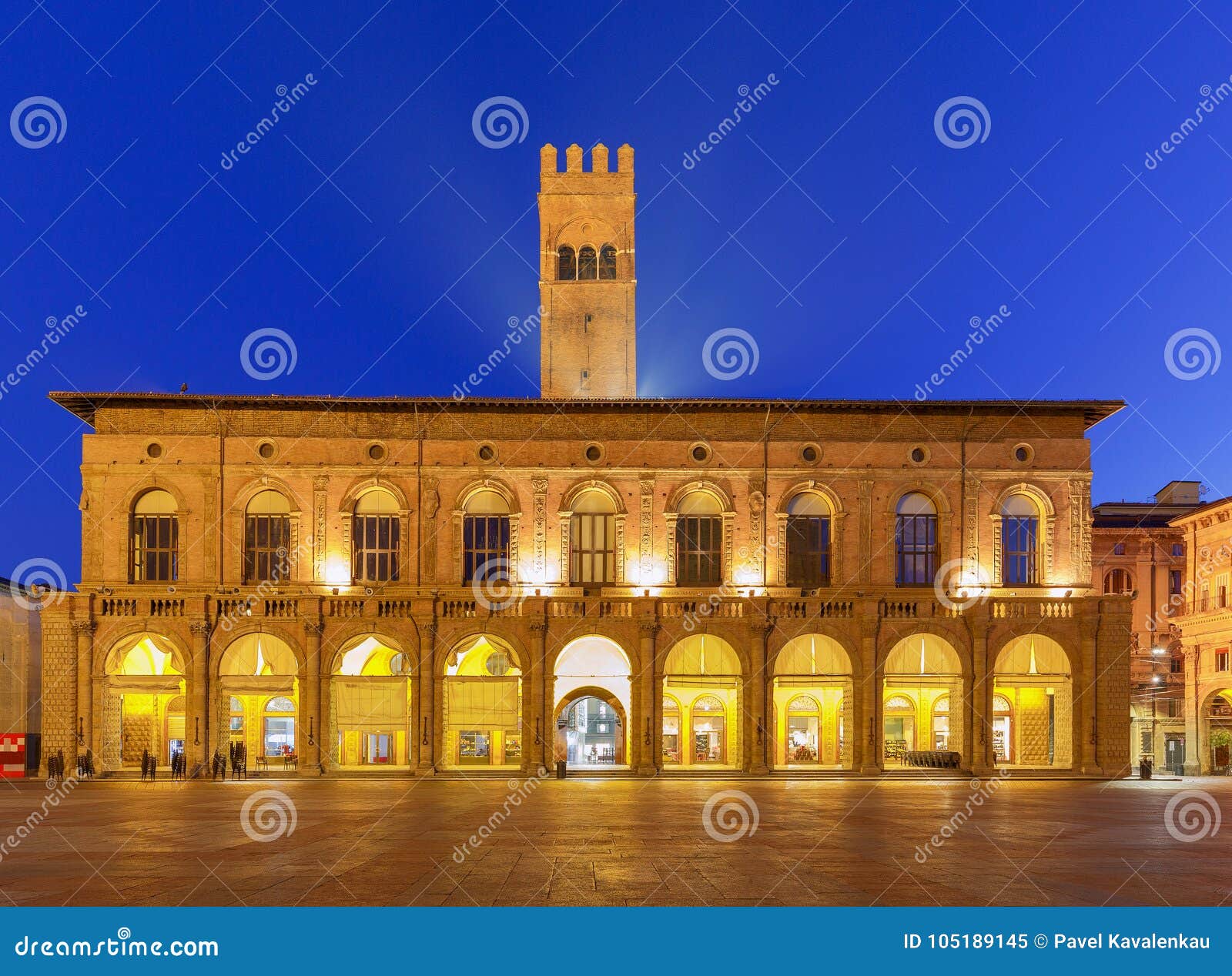 Bologna. Maggiore Square at Night. Stock Image - Image of bologna ...