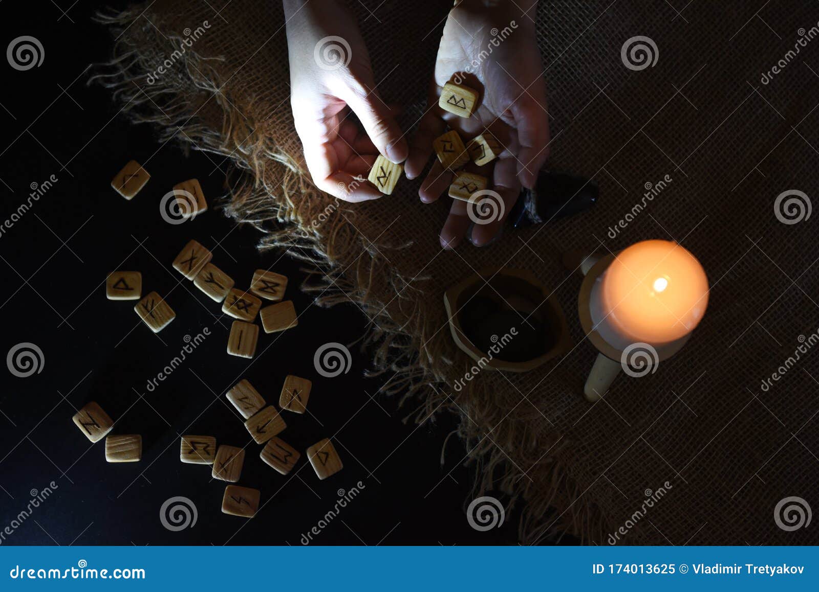 Divination Using Sea Shells In Hoodoo Witchcraft Practice On Wiccan ...