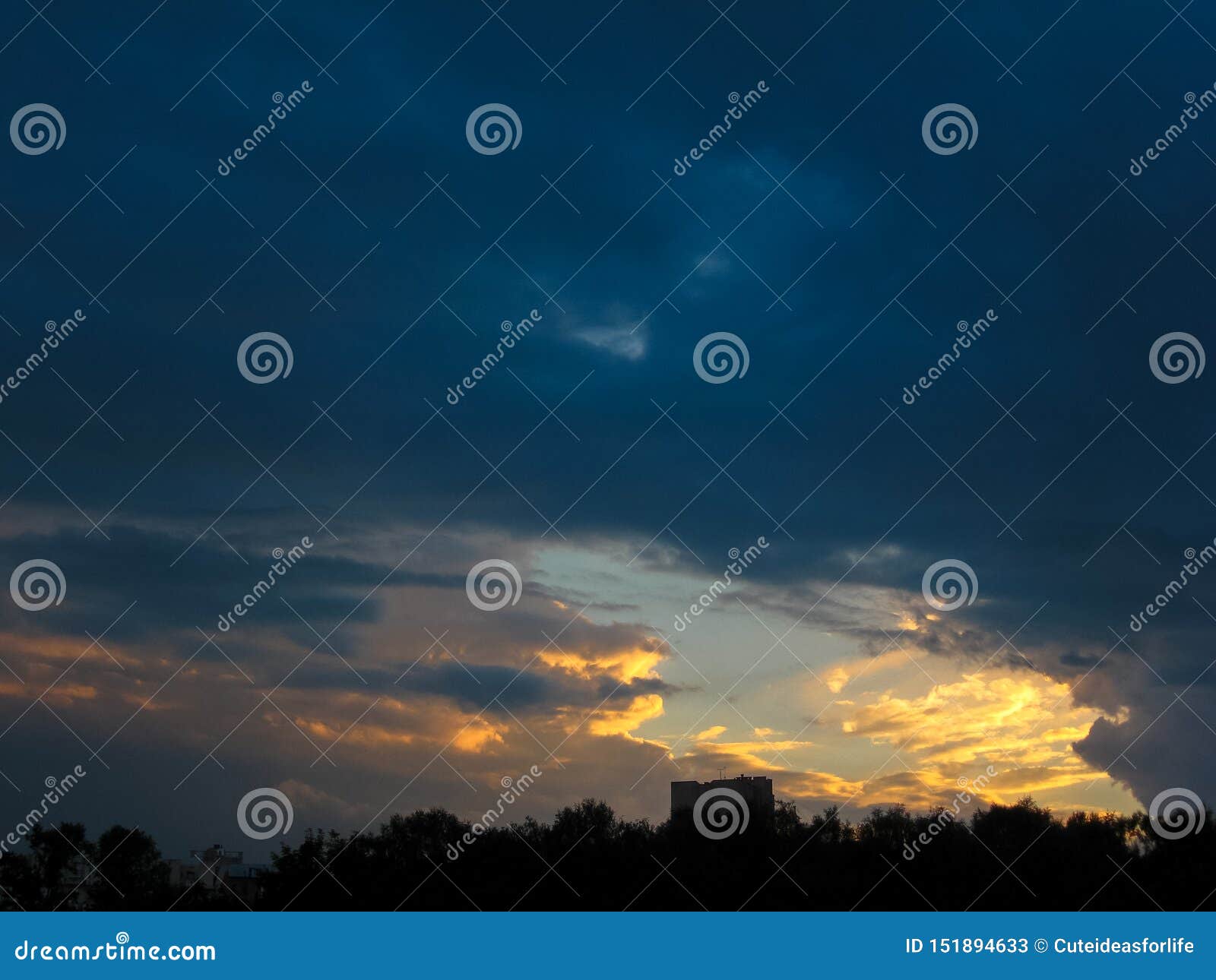 Magic Sunset. Beautiful Dark Clouds at Sunset after a Thunderstorm ...