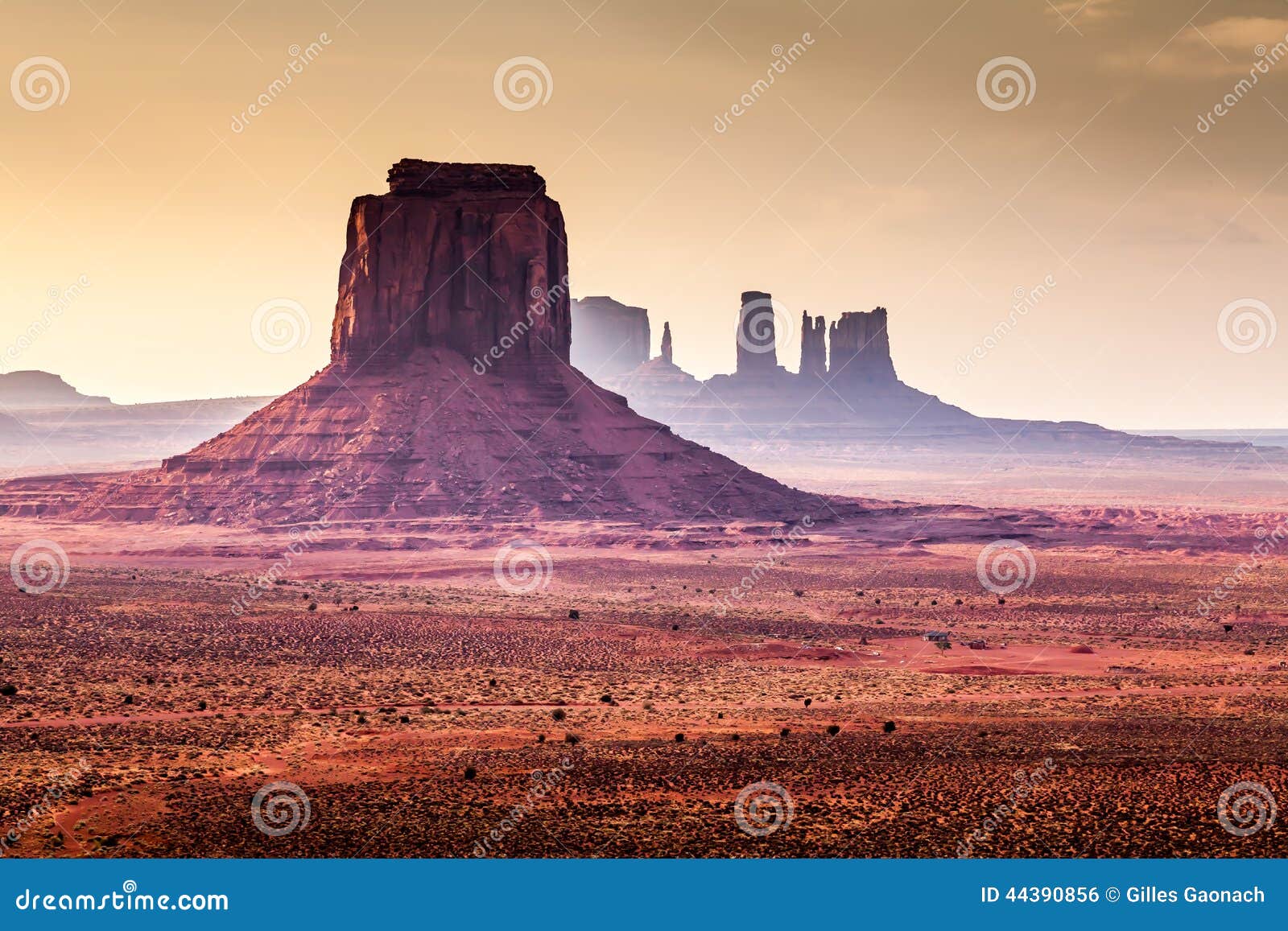 Magic Sunset in Monument Valley Stock Photo - Image of mesa, west: 44390856