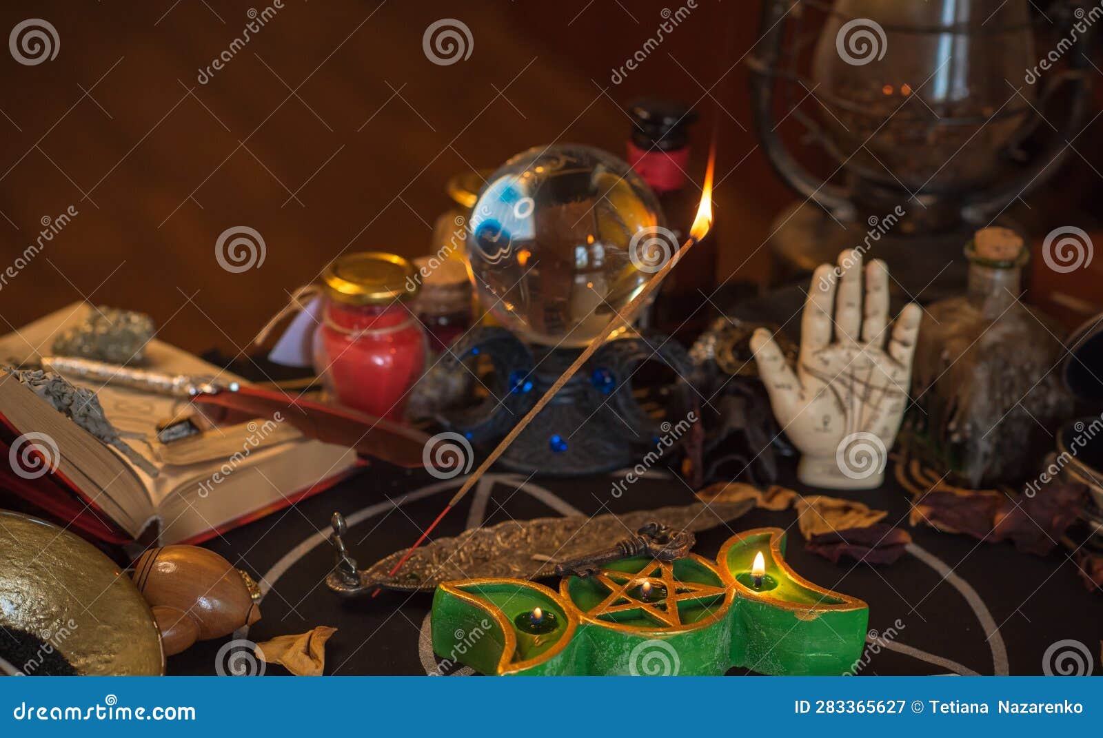 Magical Altar, Old Magic Concept, Spells and Prediction Concept Stock ...