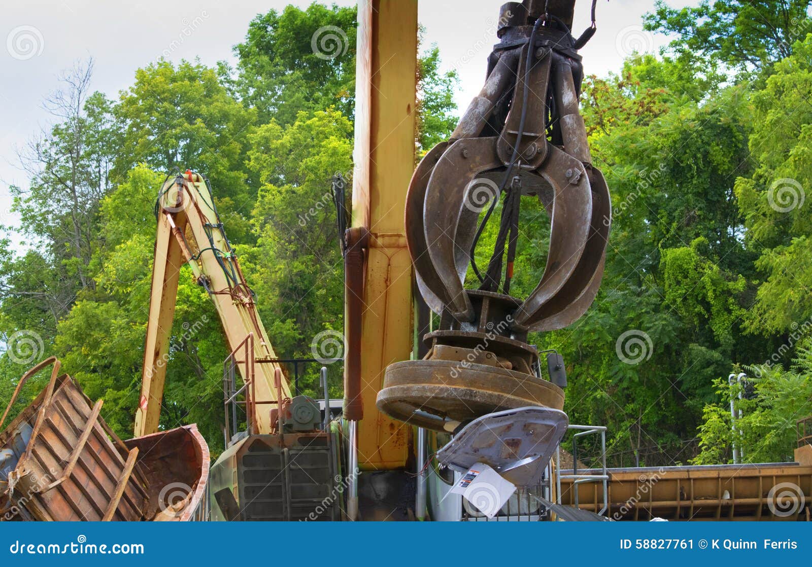 Magnet in Metal Salvage Yard Stock Image - Image of scrap, scrapped ...