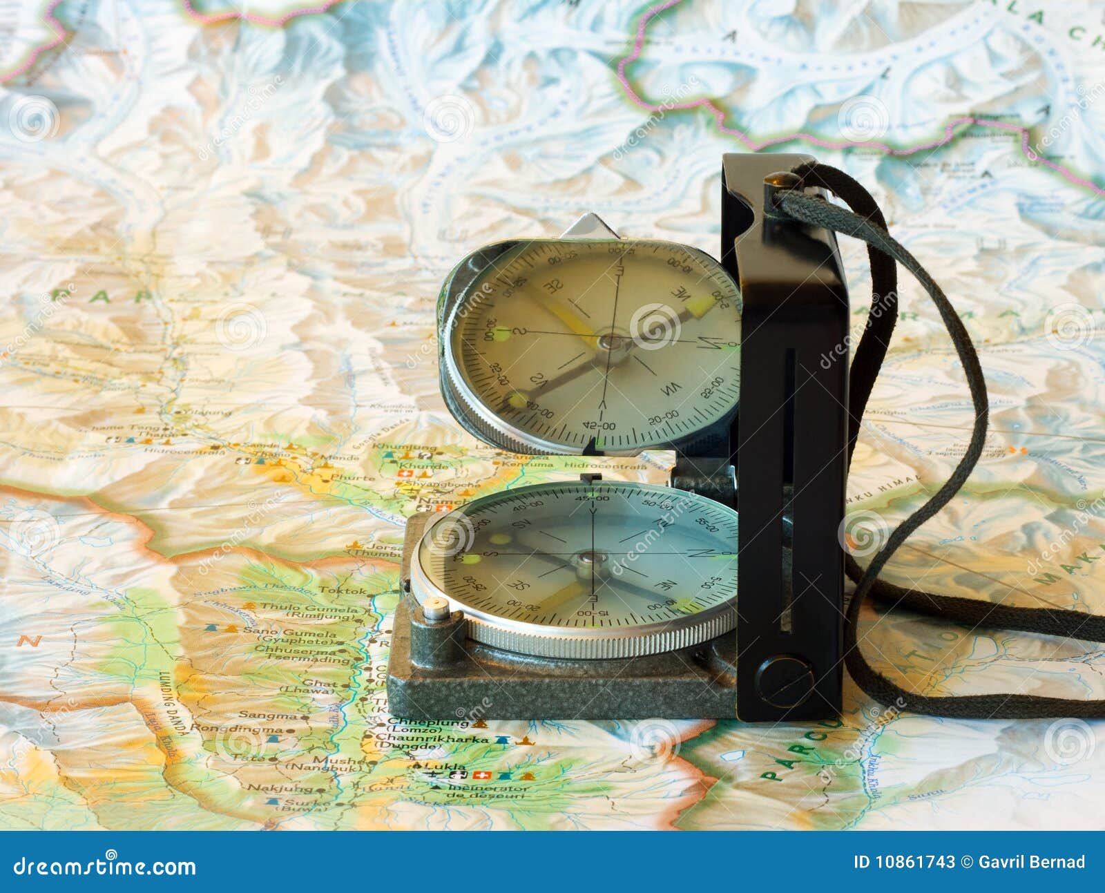 Magnetic compass stock image. Image of geographic, azimouth - 10861743
