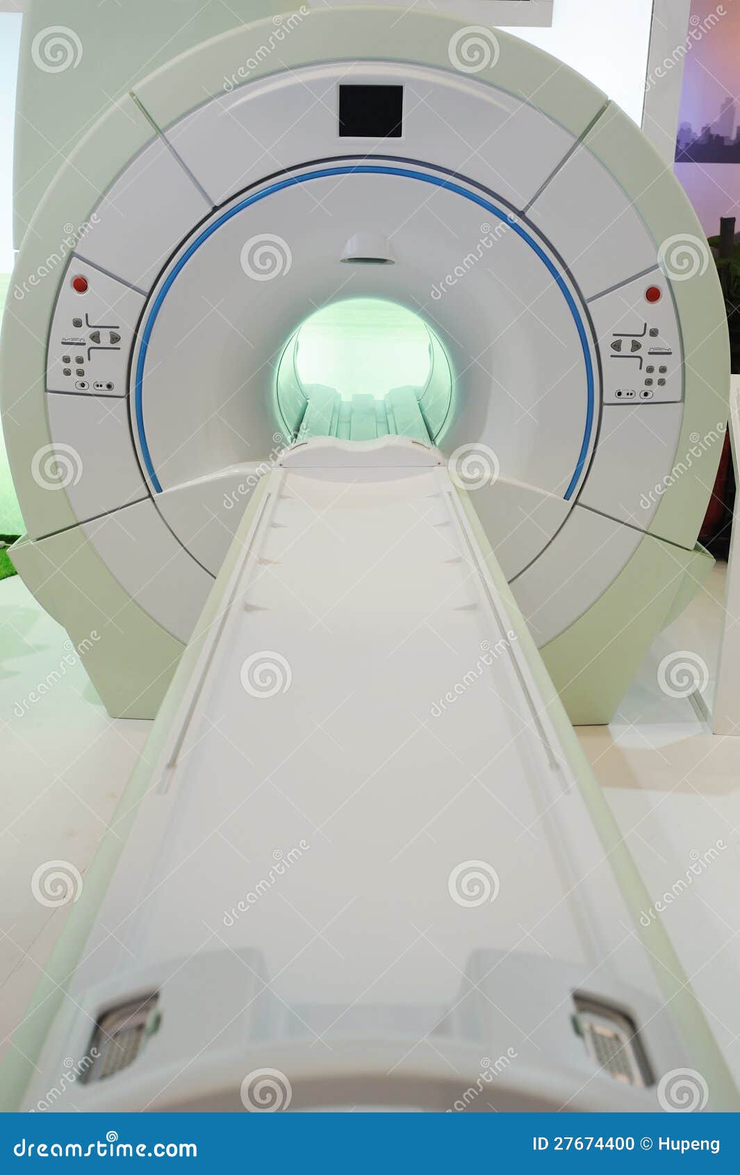 Magnetic resonance imaging stock photo. Image of diagnostic - 27674400