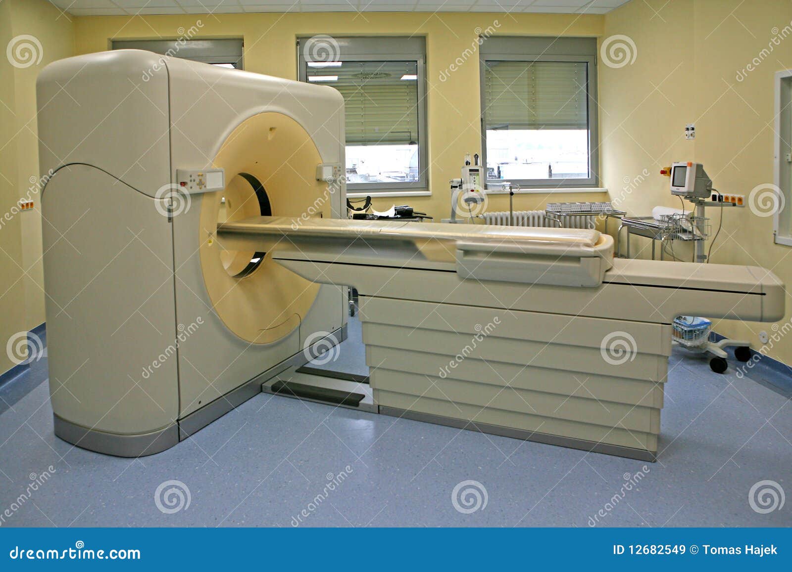 Magnetic Resonance Imaging Scanner 06 Stock Image - Image of medicare ...