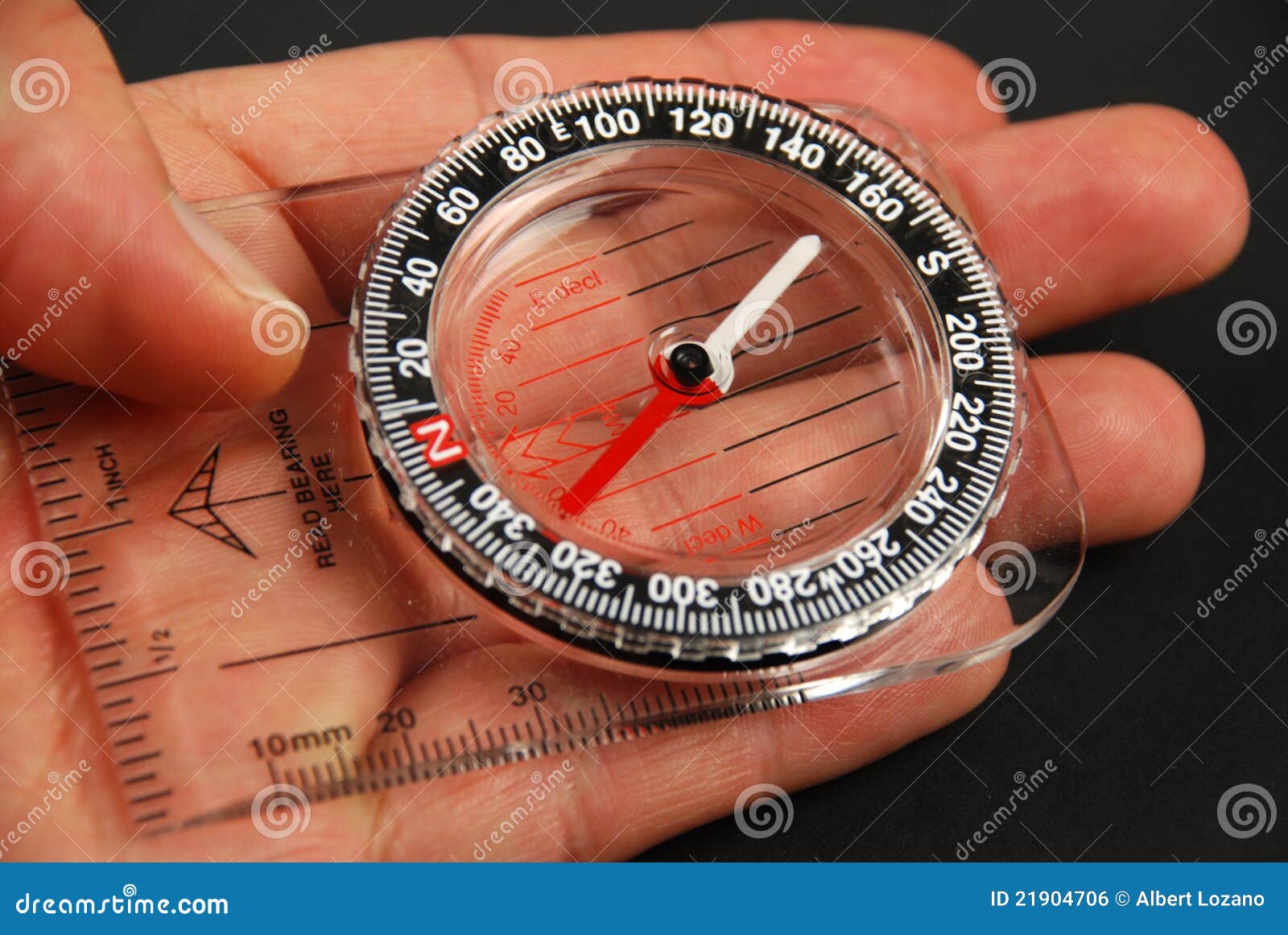 Magnetisch kompas stock foto. Image of onderzoek, richting - 21904706