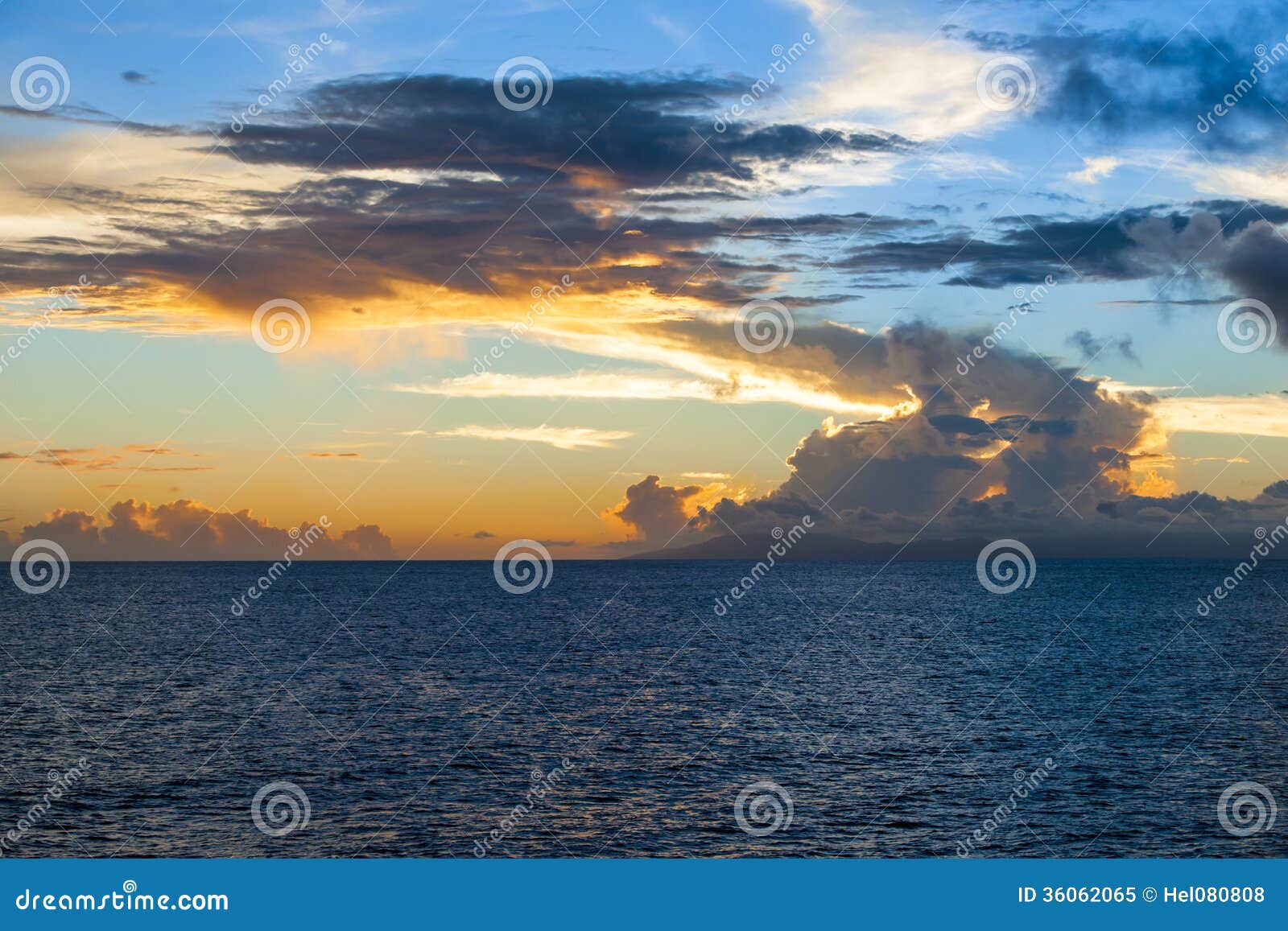 Magnificent Evening Sky Over Pacific Ocean. Sunset Behind Clouds. Stock ...