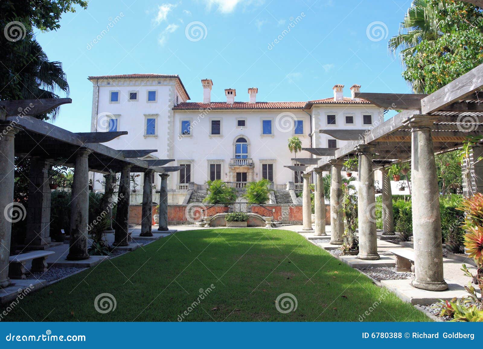 Magnificent Mansion stock photo. Image of water, bayfront - 6780388