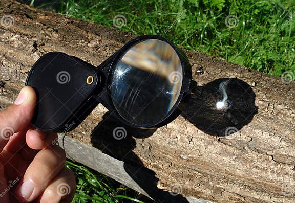 Magnifying Glass Starting Fire Stock Image - Image of lens, fire: 42474631