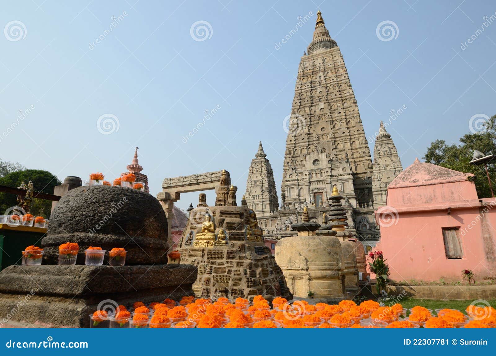 Mahabodhi Temple stock image. Image of mahabodhi, religious - 22307781