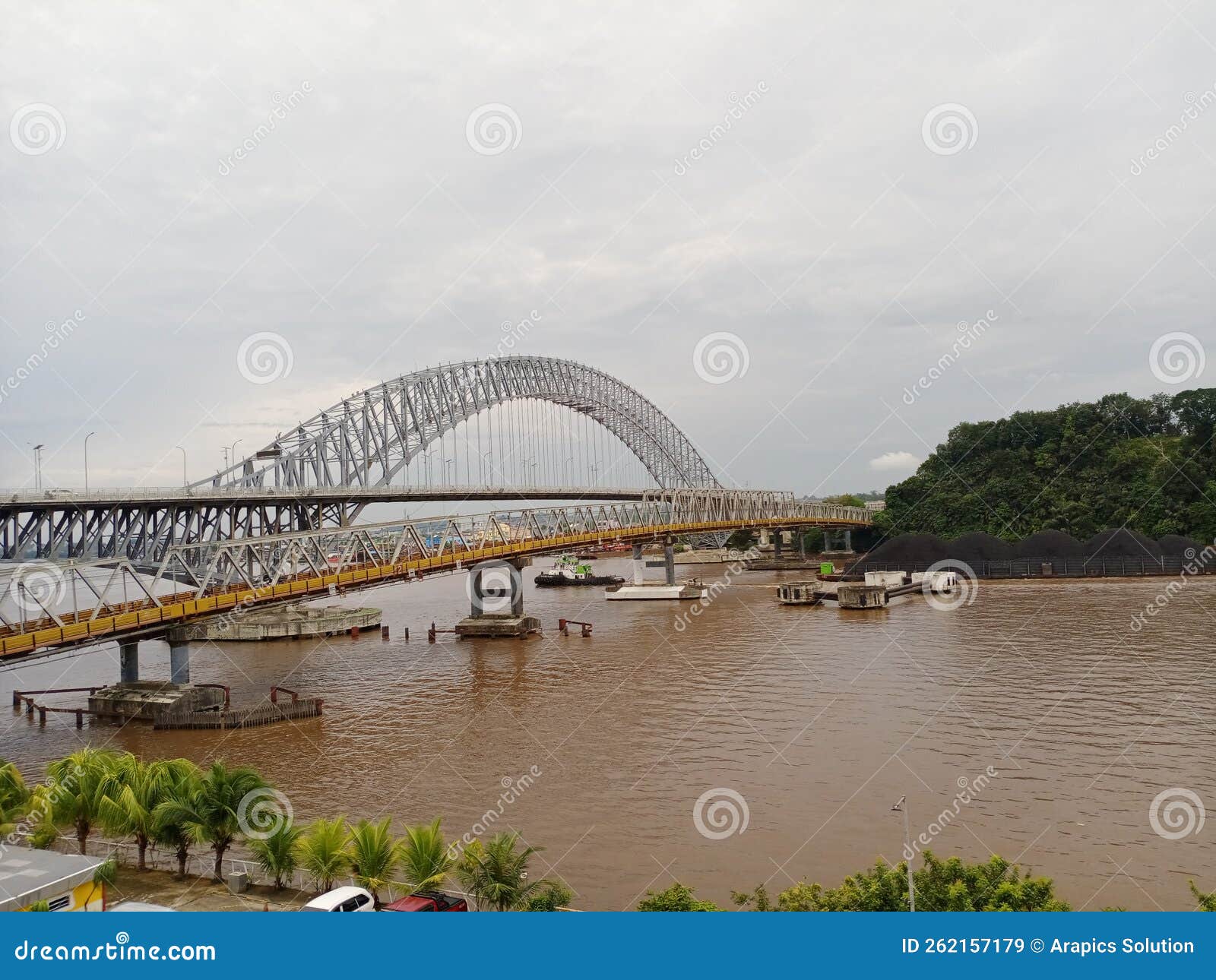 Mahakam bridge daylight stock image. Image of reservoir - 262157179