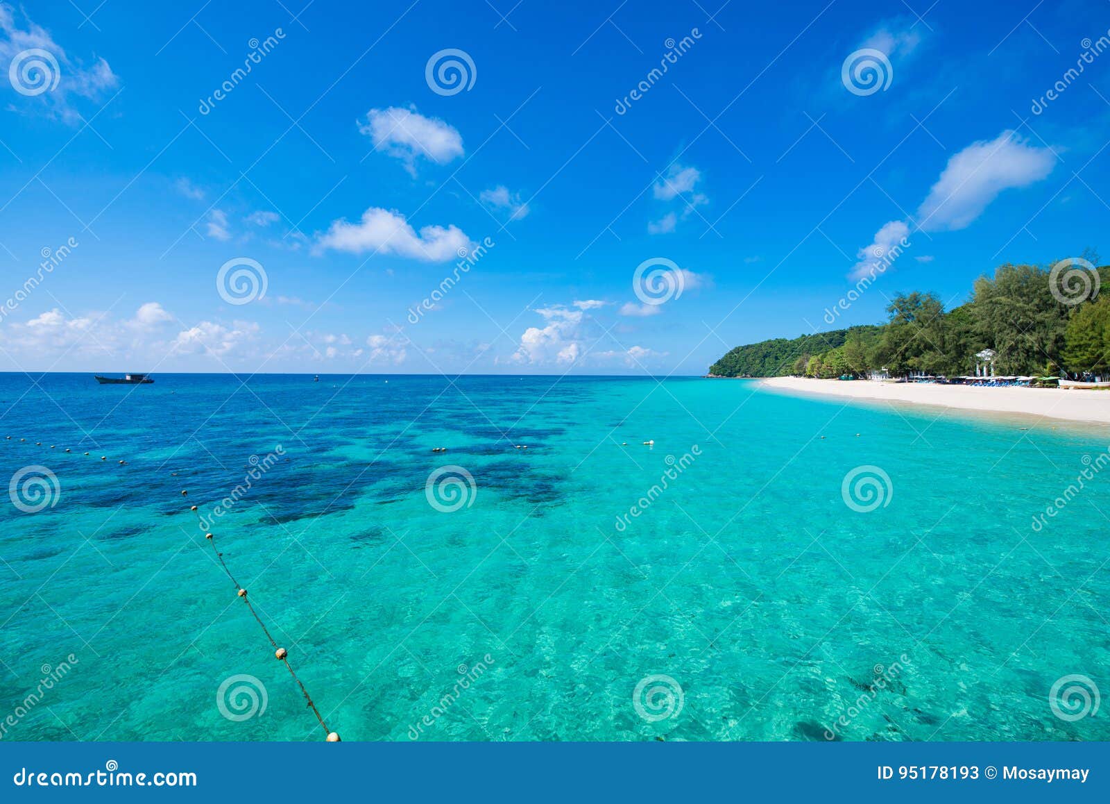 Mai Ton-eiland Mooi Strand in Phuket Stock Afbeelding - Image of water ...