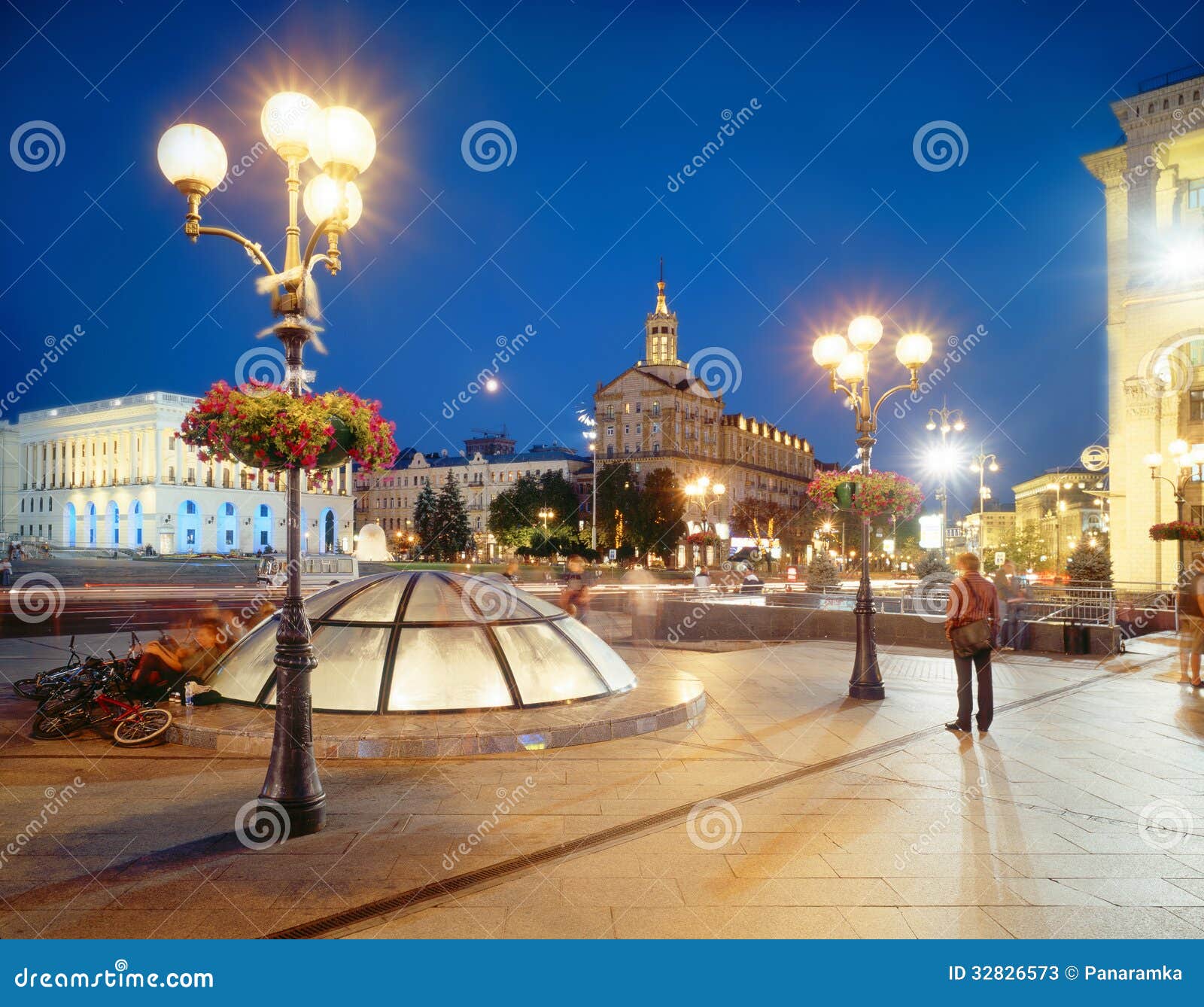 Maidan foto de archivo editorial. Imagen de historia - 32826573