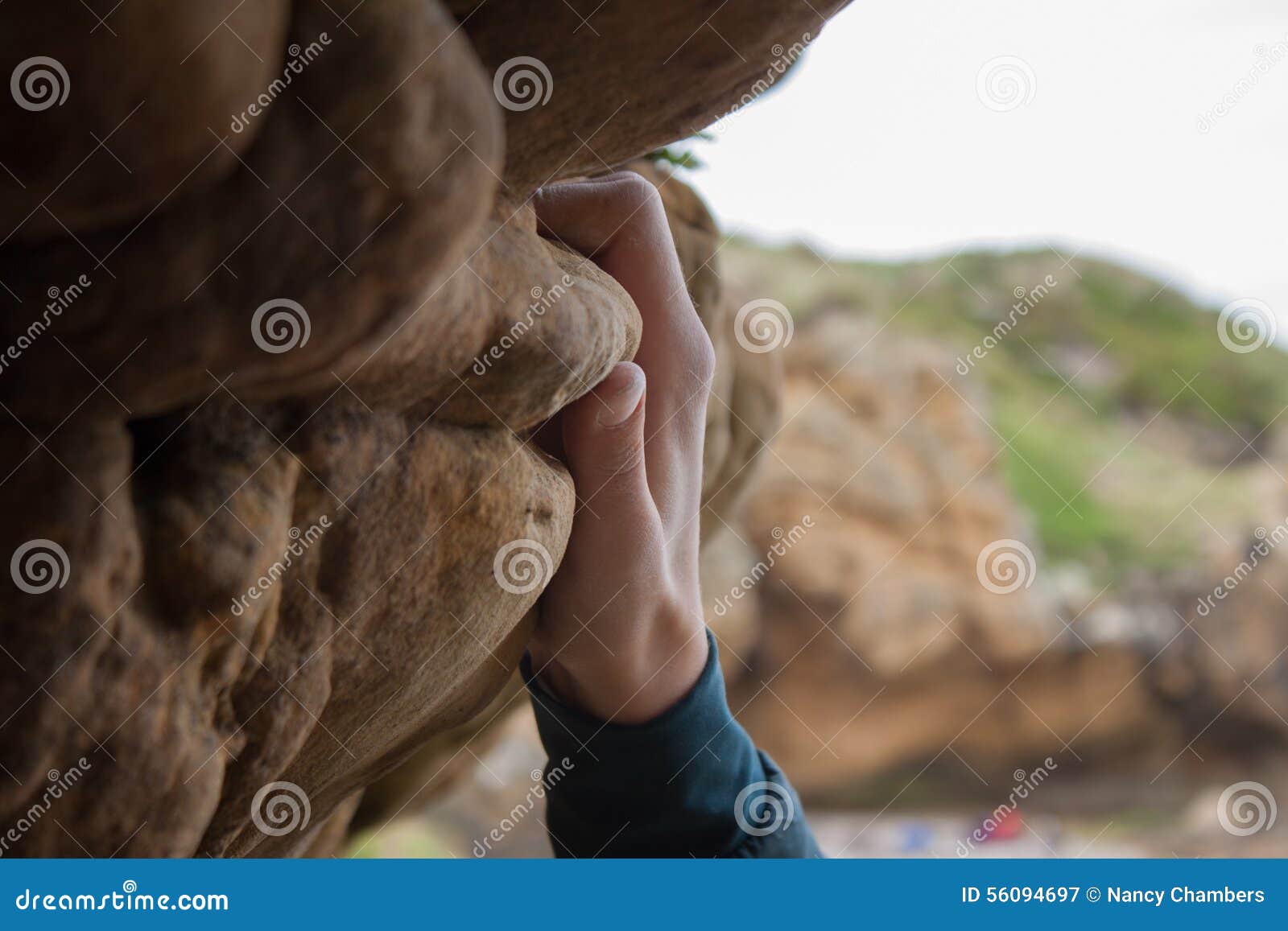 Main d'escalade image stock. Image du surplomb, ecosse - 56094697