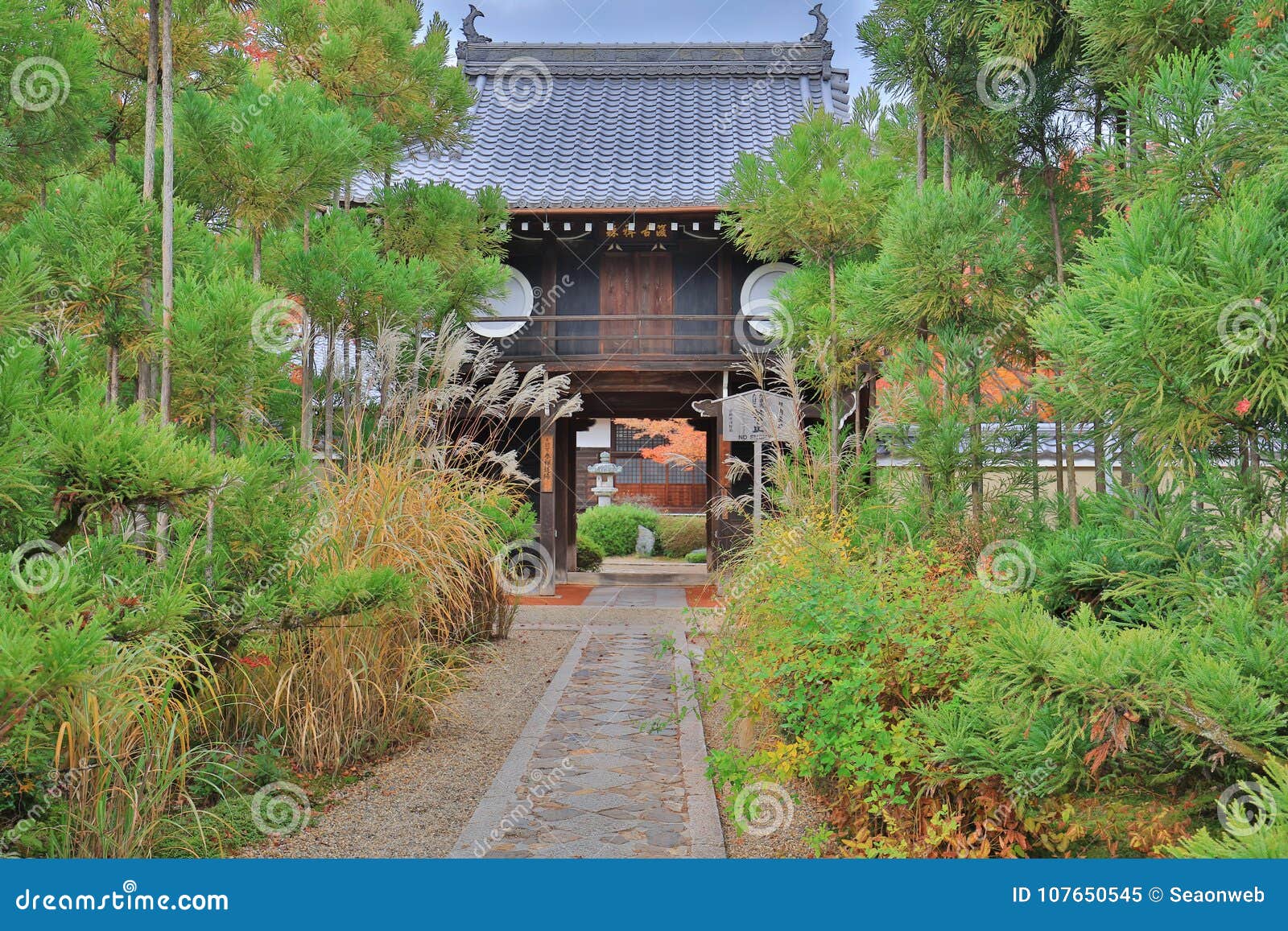 The Main Door at the Genko an Temple Editorial Image - Image of windows ...