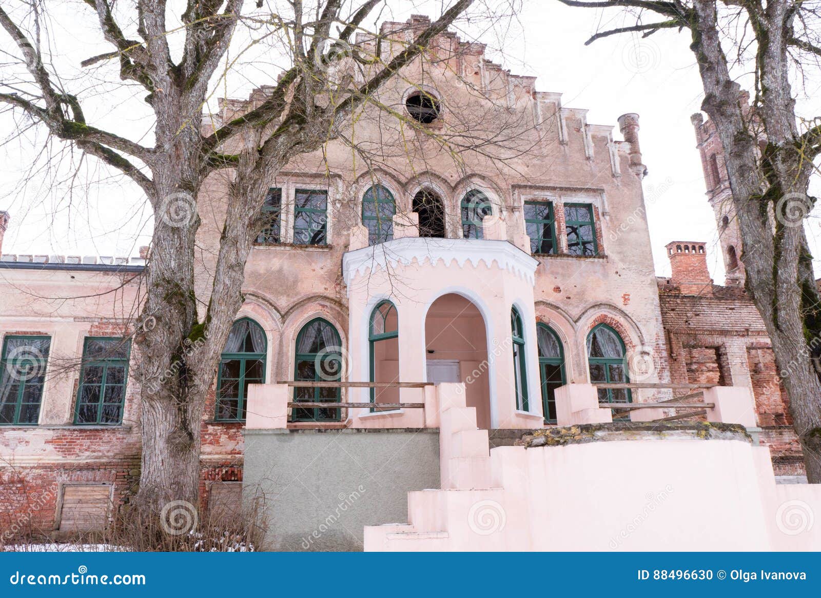 Main Entrance of Old Castle Stock Photo - Image of medieval, main: 88496630