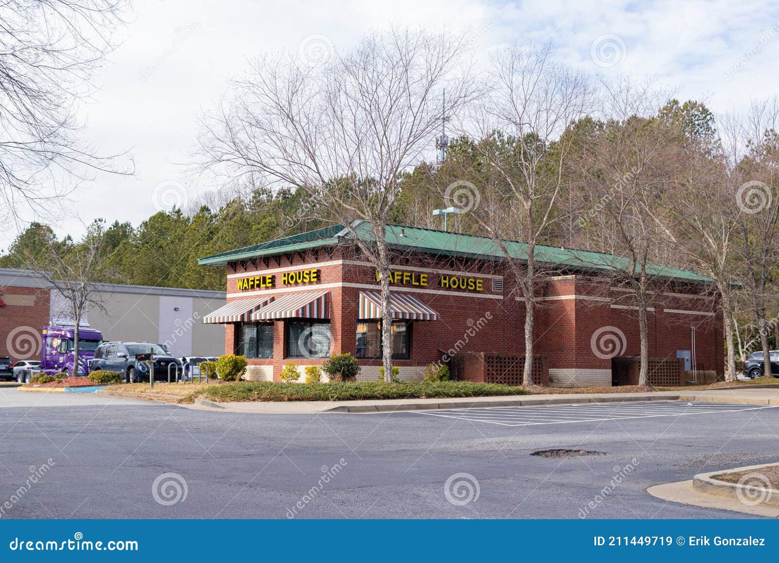 Main Facade of Waffle House Restaurant in Buford, Georgia Editorial ...