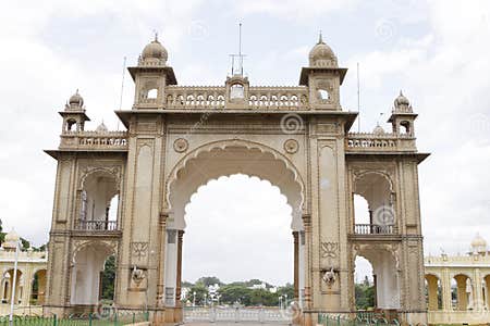 The Main Gate of the Mysore Palace Stock Image - Image of indian, 1897: ...
