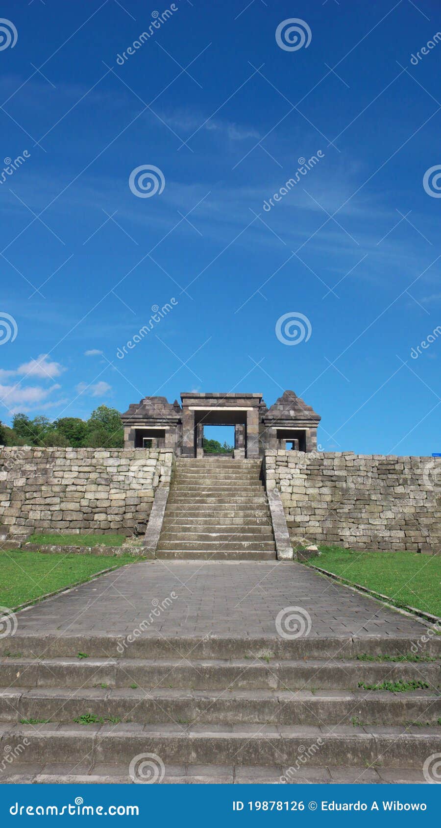 Main Gate Of Ince Minareli Medrese Aka Slender Minaret Madrasah Royalty ...