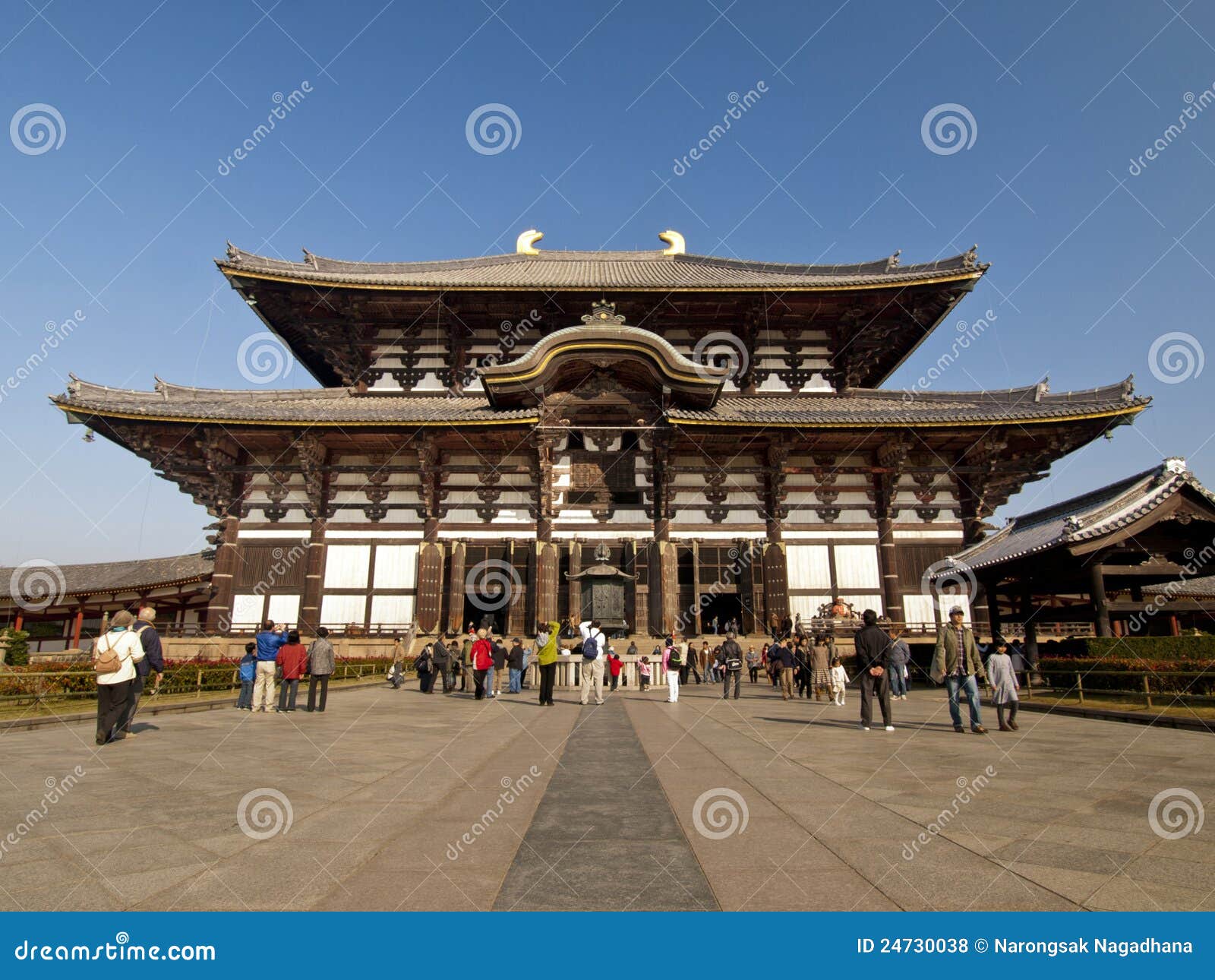 Main Hall of Todaiji Temple in Nara, Japan Editorial Stock Photo ...