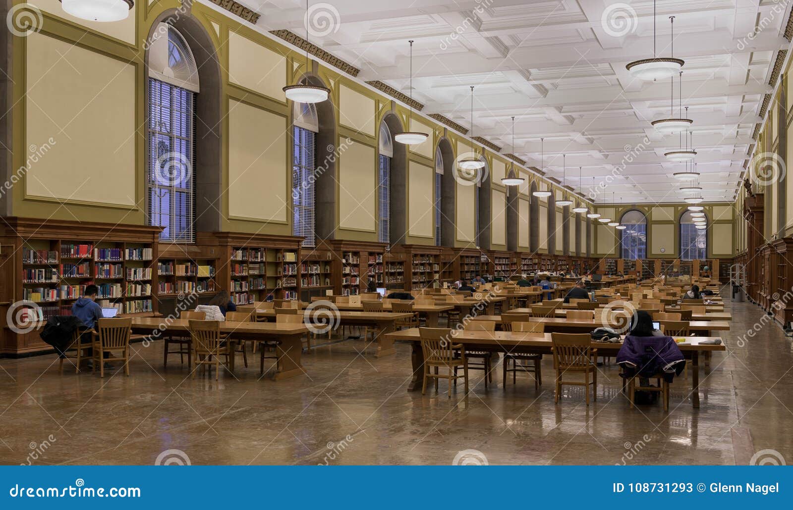 Main Library at the University of Illinois Editorial Stock Photo ...
