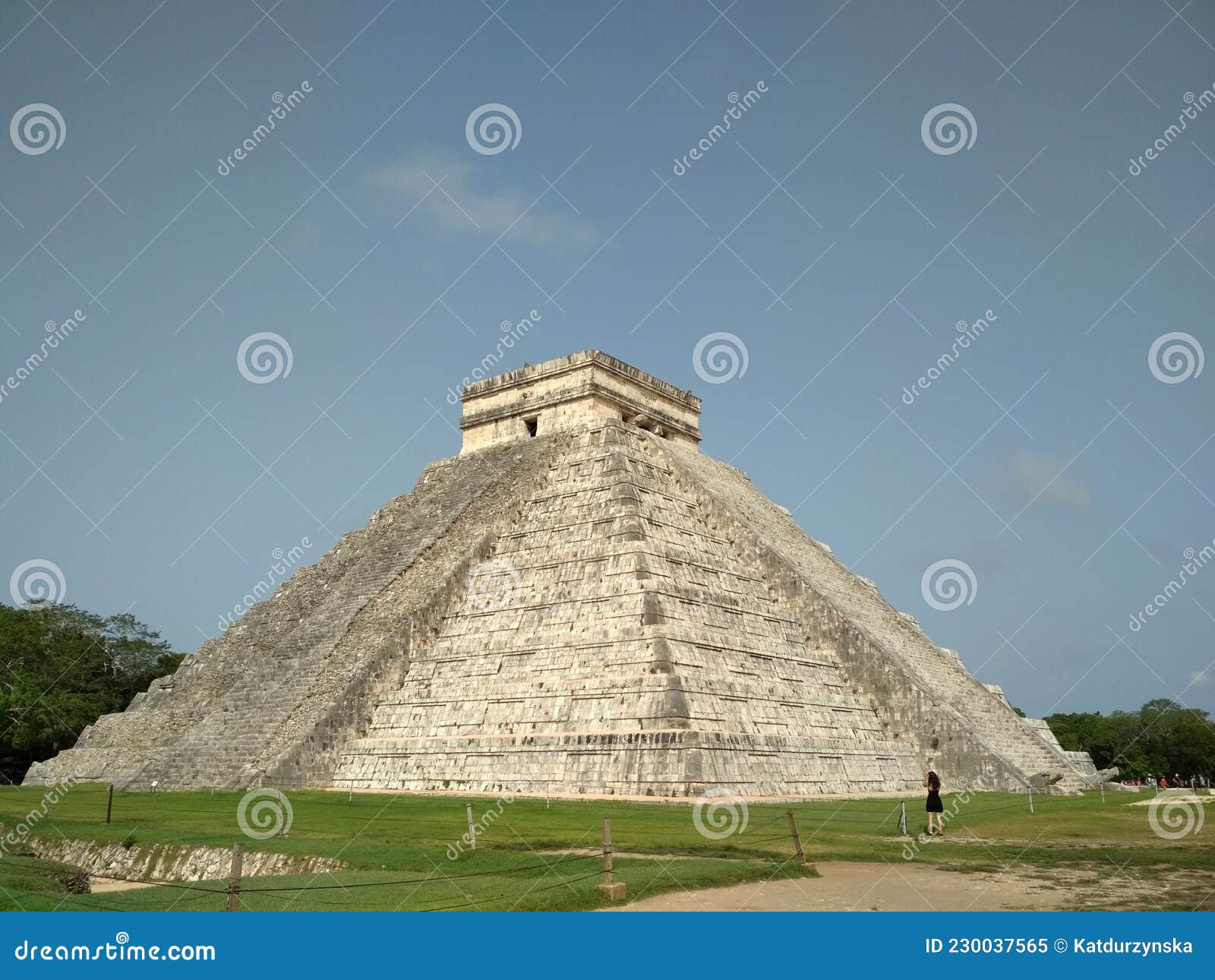 The Temple of Chichen Itza Mexico Editorial Image - Image of peaceful ...